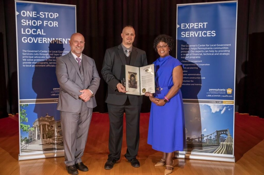 Brownsville mayor receives state award for local government excellence ...